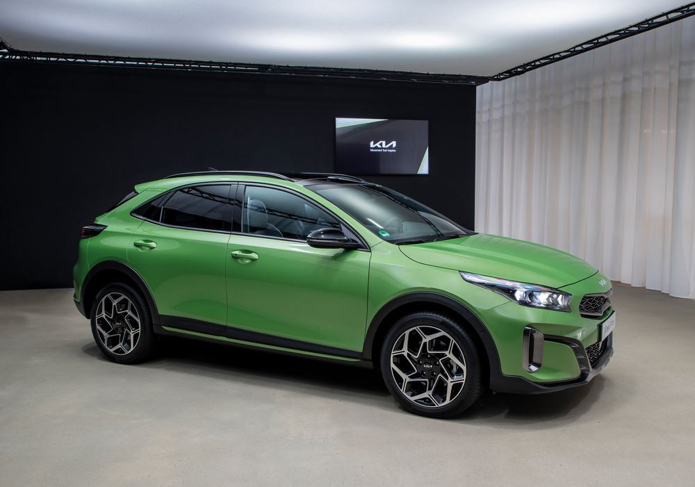Le crossover compact Kia XCeed restylé met en avant son caractère ...