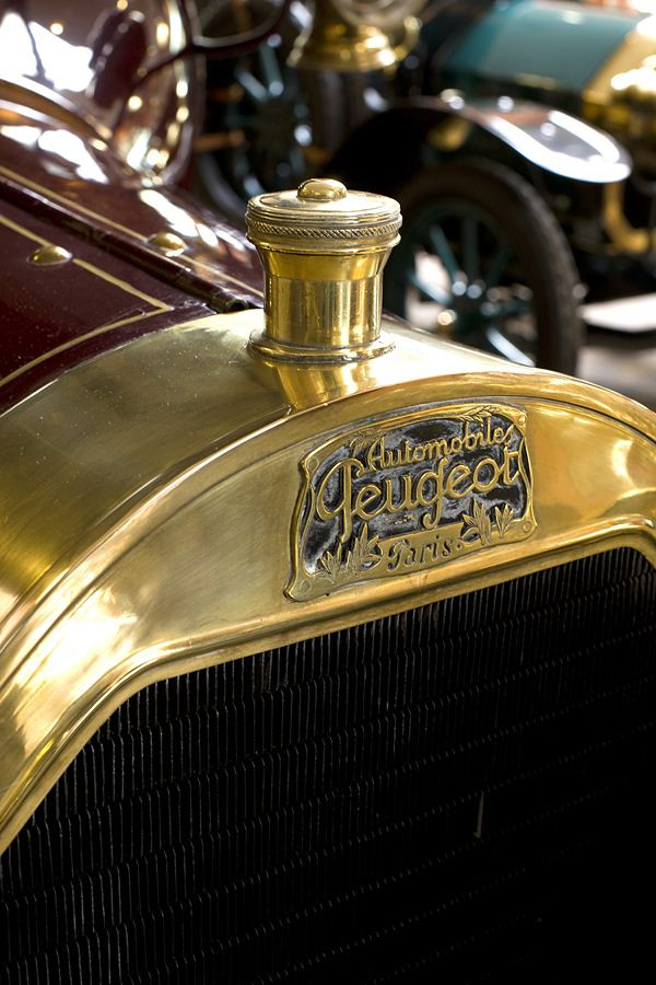 Peugeot expose une sélection de neuf modèles de 1899 à 1967 au salon ...