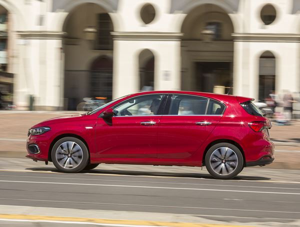 FIAT Tipo - Présentation - Une berline compacte fonctionnelle au prix ...