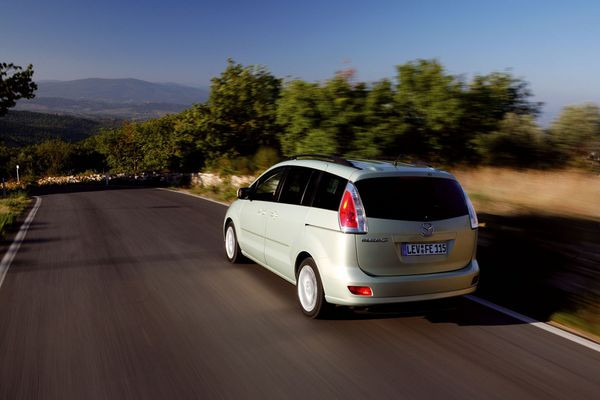 MAZDA 5 7 places - Présentation - Un grand monospace compact 7 places ...